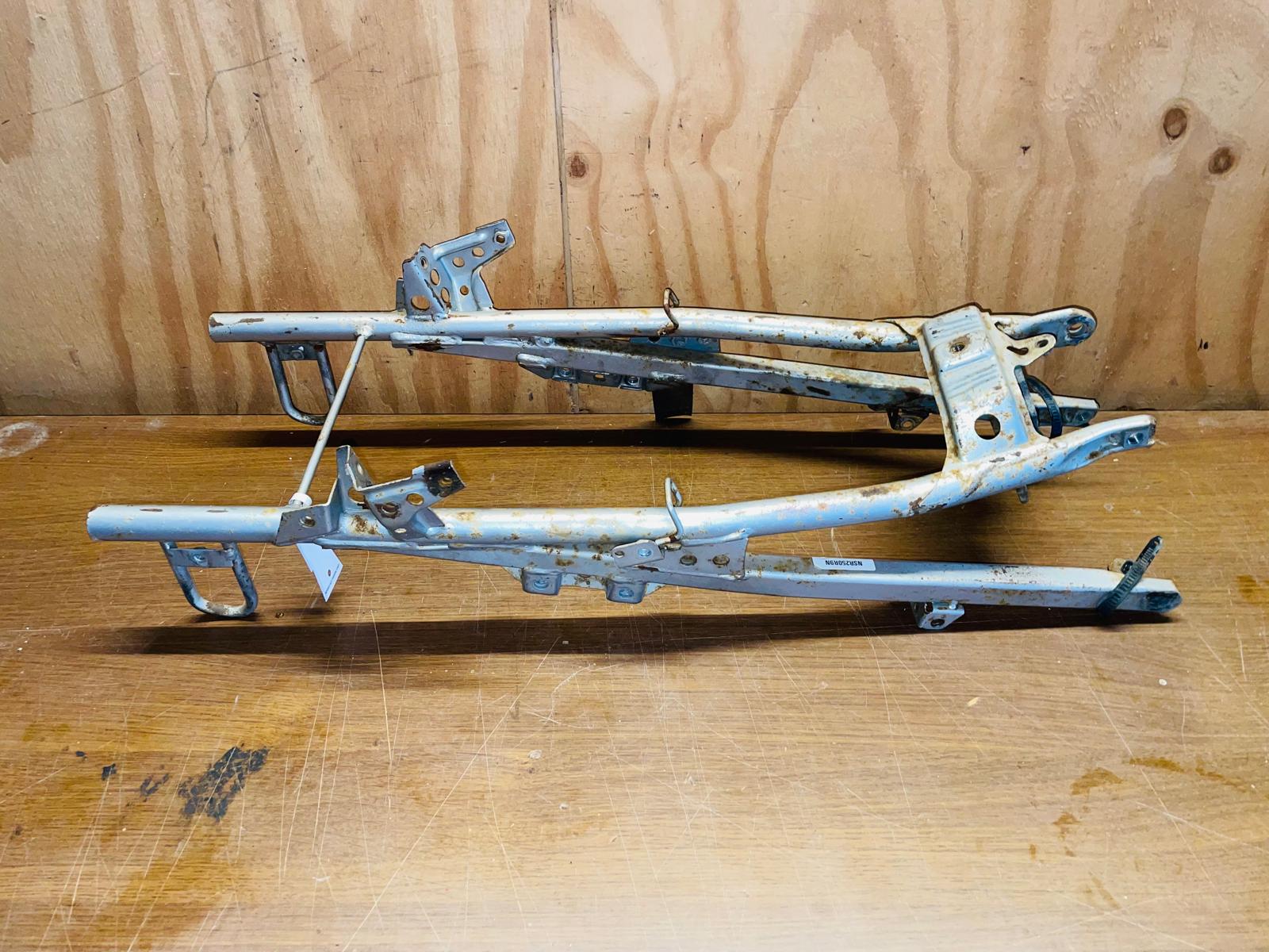 HONDA NSR 250 MC 21 SUB FRAME NEEDS PAINT - 90Parts webshop